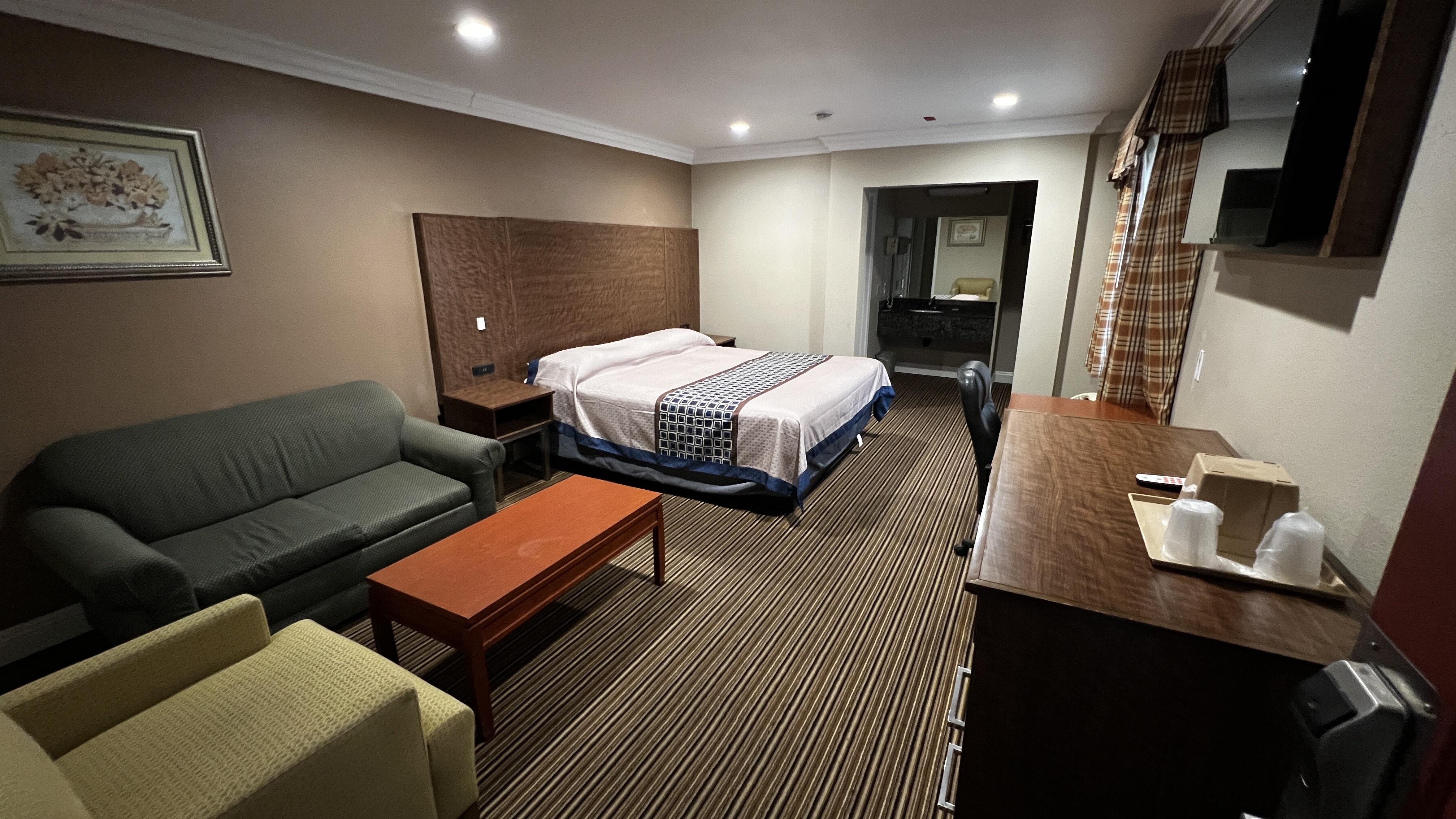 Regency Inn & Suites™ Budget Moreno Valley Hotel California